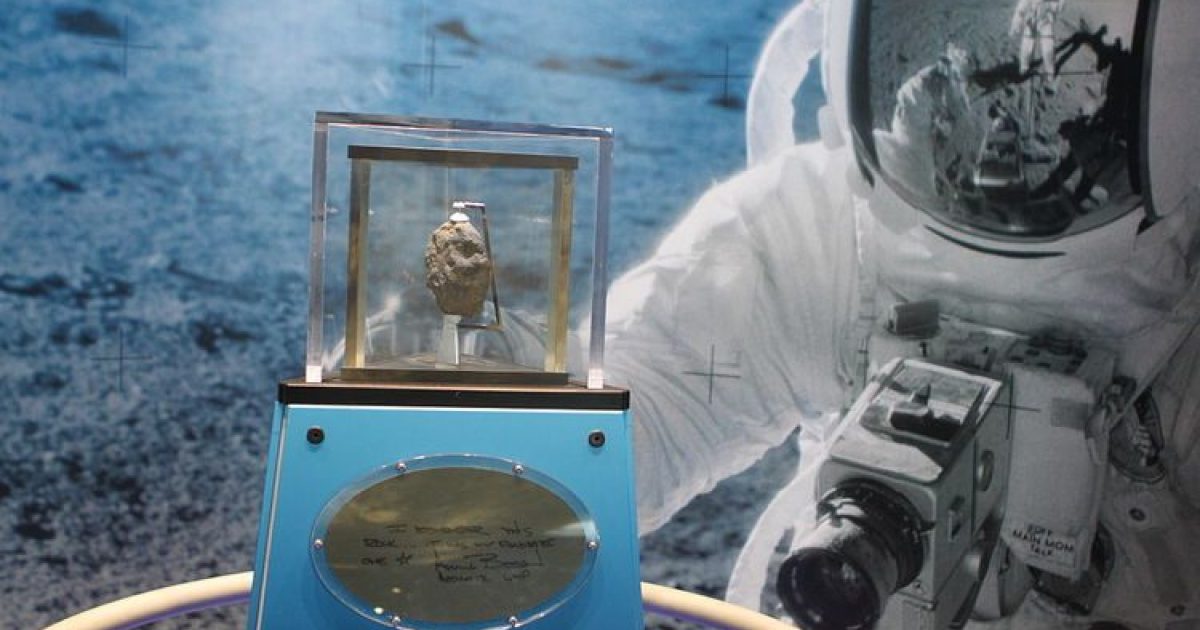 The mystery of the missing moon rocks | WORLD