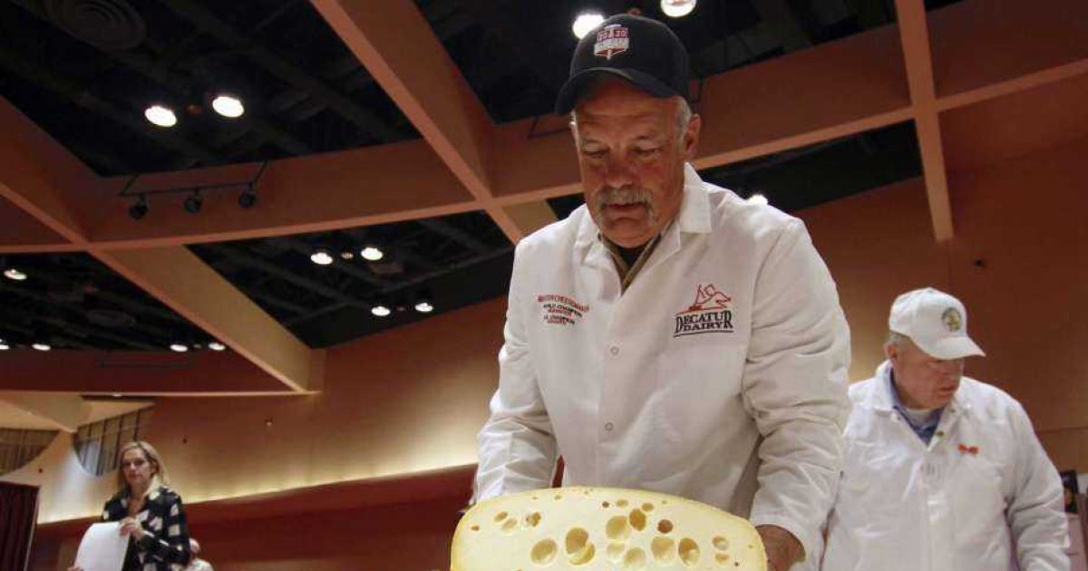 Kicker - A cheesy competition | WORLD