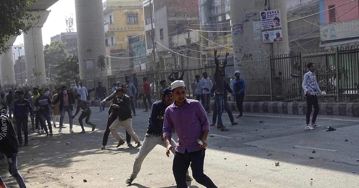 Religious riots escalate in India | WORLD