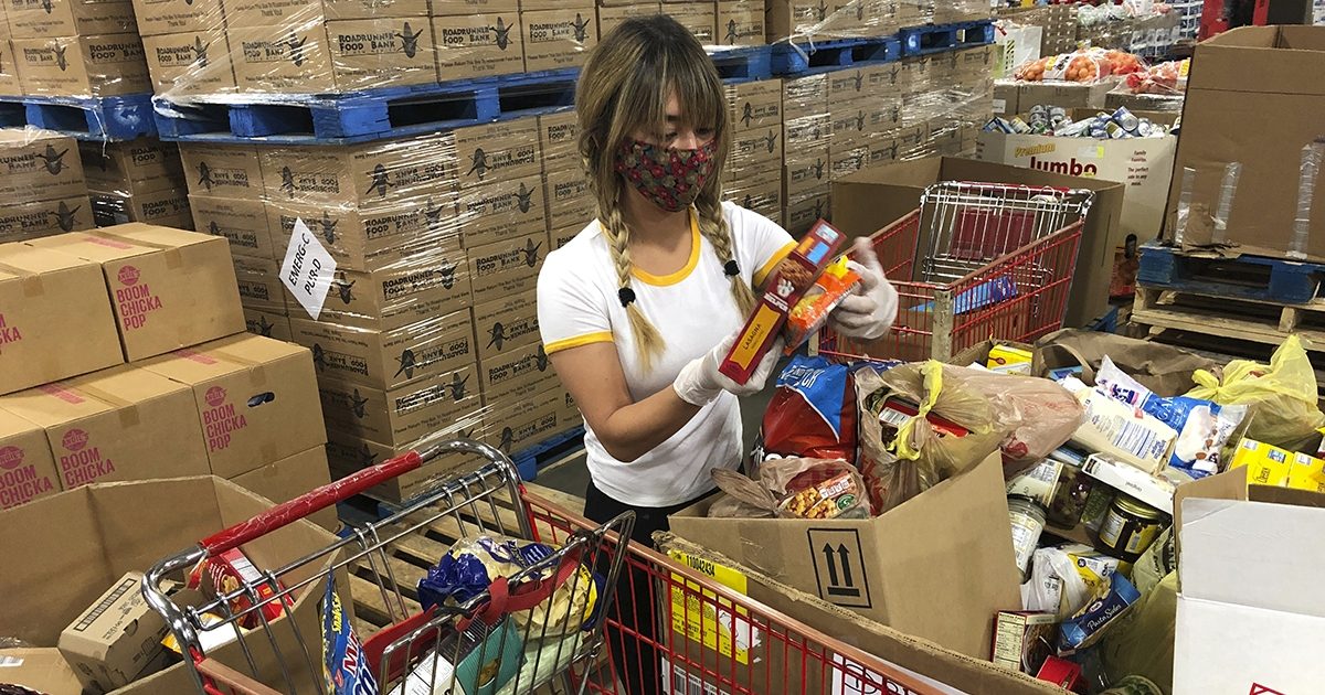 Pandemic still challenging food pantries | WORLD
