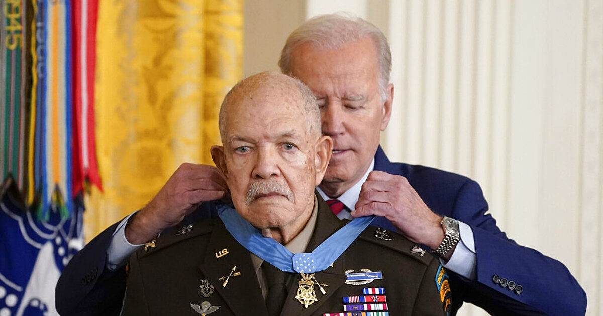 Vietnam veteran receives Medal of Honor | WORLD