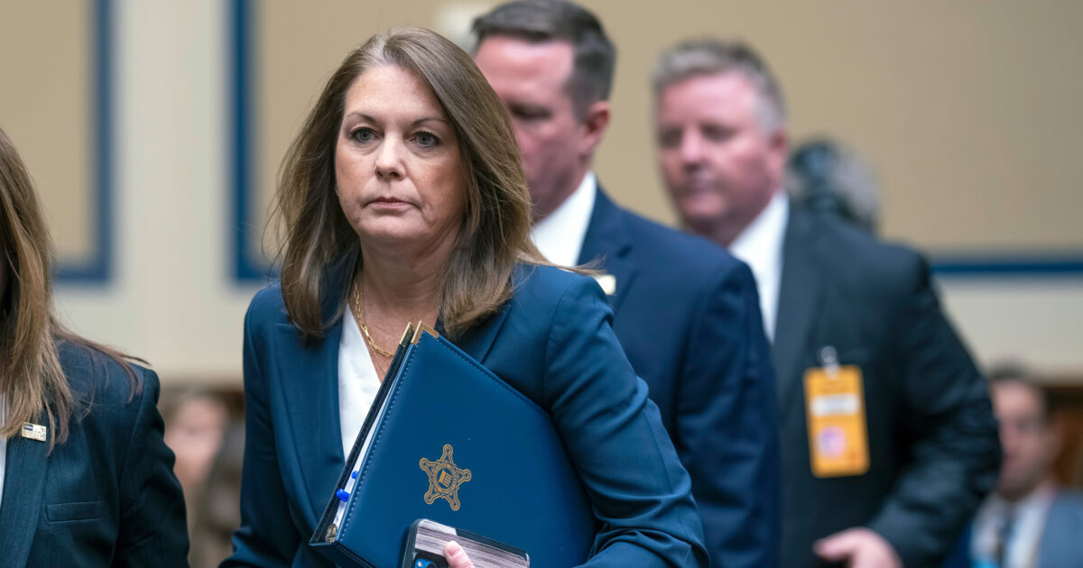 Secret Service director resigns | WORLD