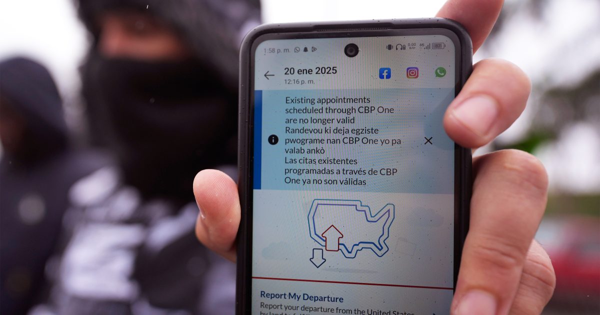 Border freeze | WORLD