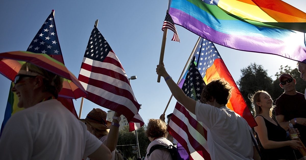 Commissioning conflict | WORLD