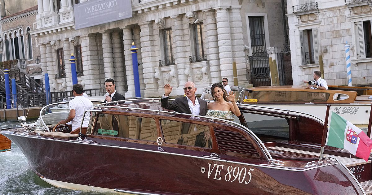 Jeff Bezos kicks off three-day wedding celebration in Italy | WORLD