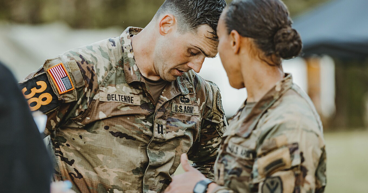First female soldier competes in Best Army Ranger contest | WORLD