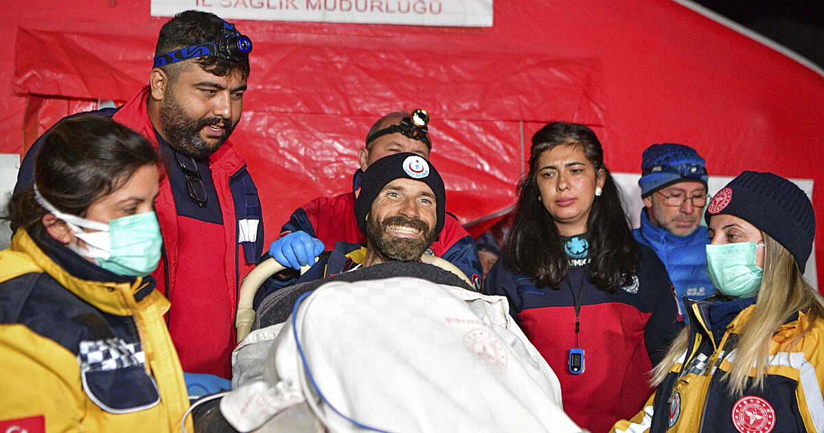 U.S. explorer rescued from Turkish cave | WORLD