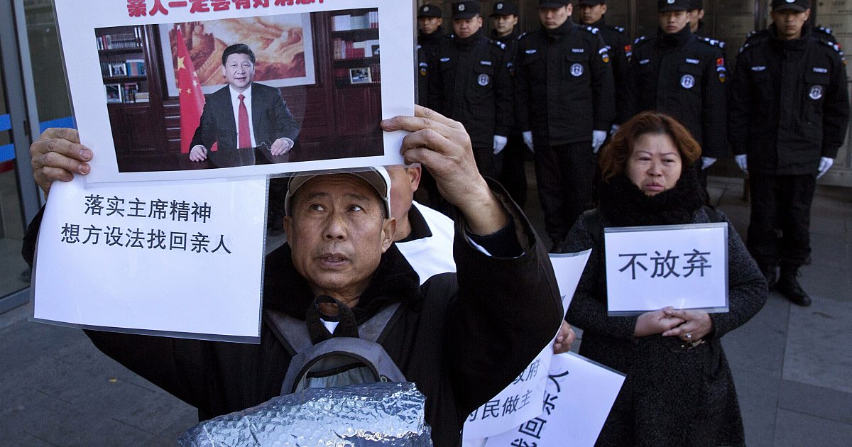 Families remember the loss of MH370 three years later | WORLD