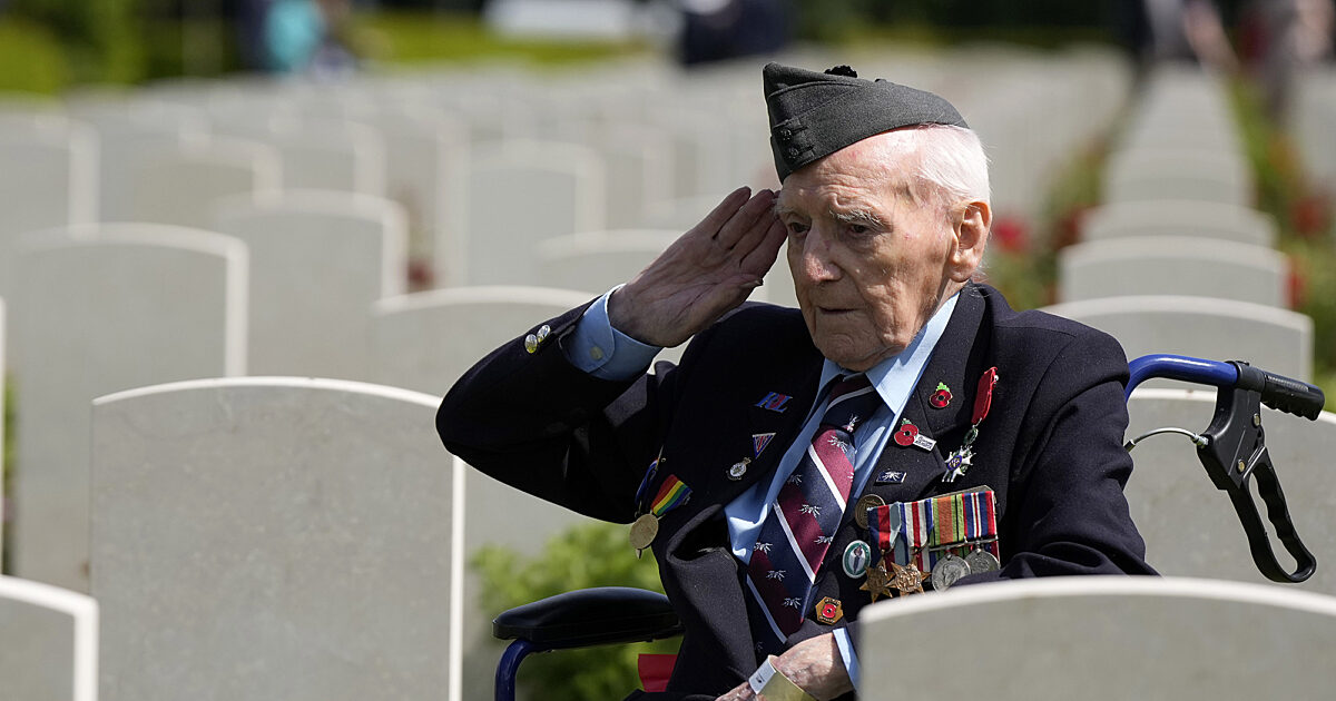 Veterans, leaders arrive in Europe for 80th anniversary of… | WORLD