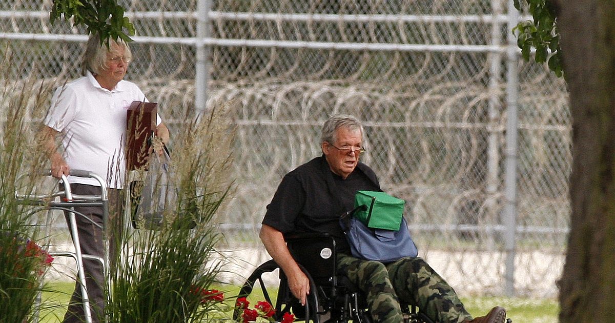 Hastert released from prison | WORLD