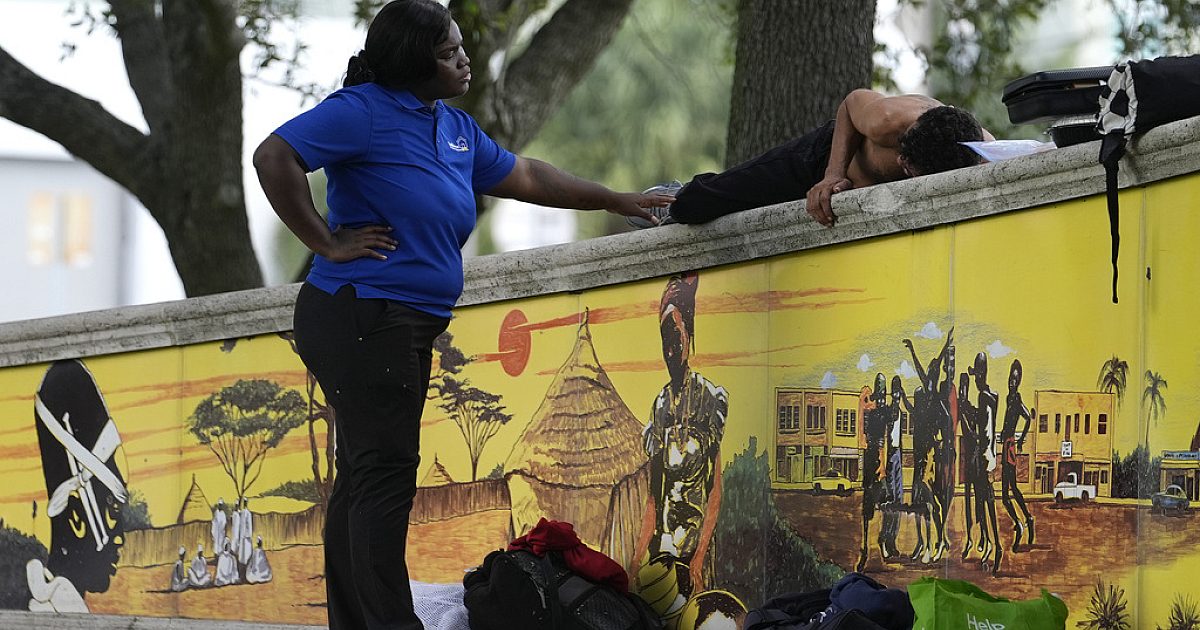Florida ban on homeless camps goes into effect | WORLD