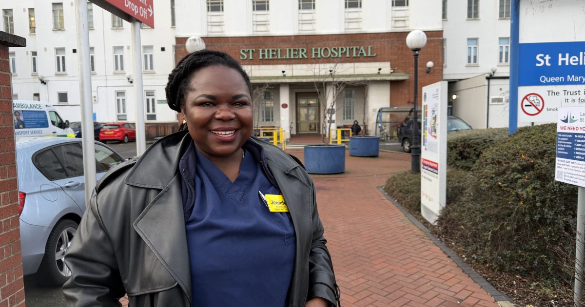 British nurse back to work after 10-month pronoun controversy | WORLD