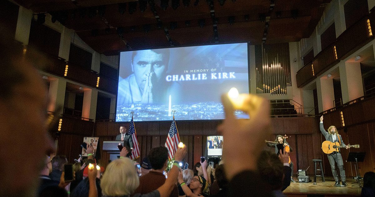 State Farm Stadium in Arizona to host Charlie Kirk memorial | WORLD