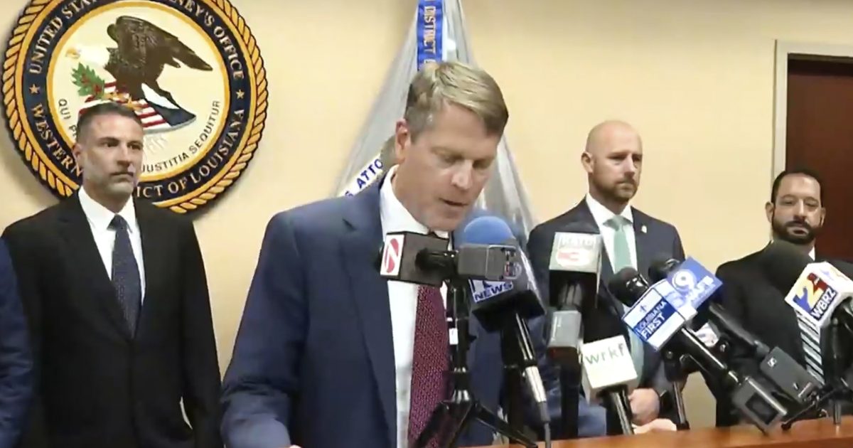 Feds accuse Louisiana police officers, business owner of visa… | WORLD