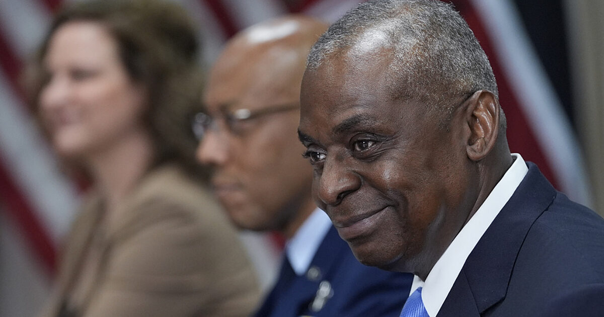Secretary of Defense Lloyd Austin resumes duties after… | WORLD