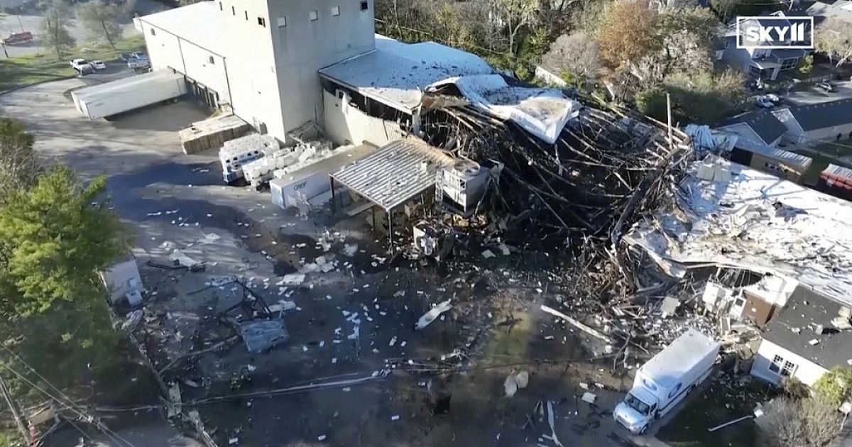Explosion at Louisville manufacturing plant kills two people | WORLD