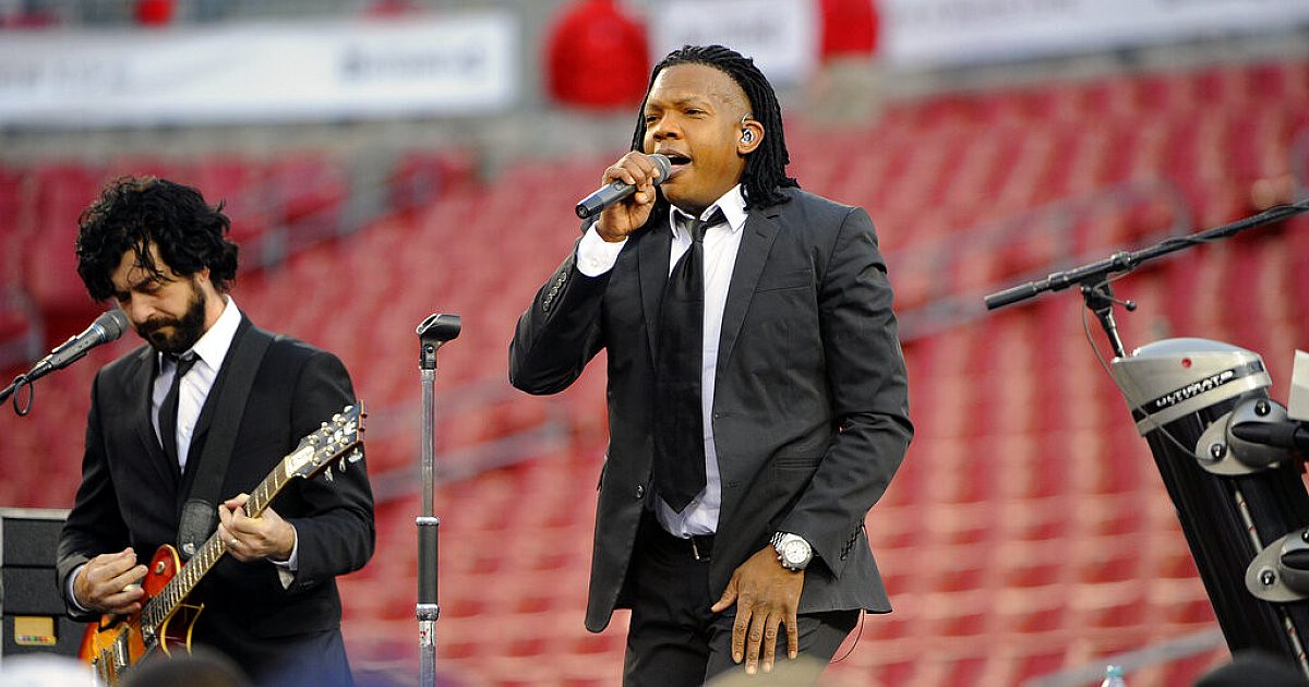 Christian music singer Michael Tait confesses to double life | WORLD