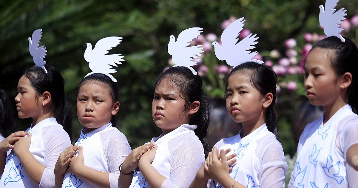 Vietnam commemorates My Lai massacre | WORLD