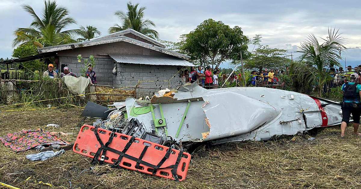 Four Die As Military Plane Crashes In Philippines World