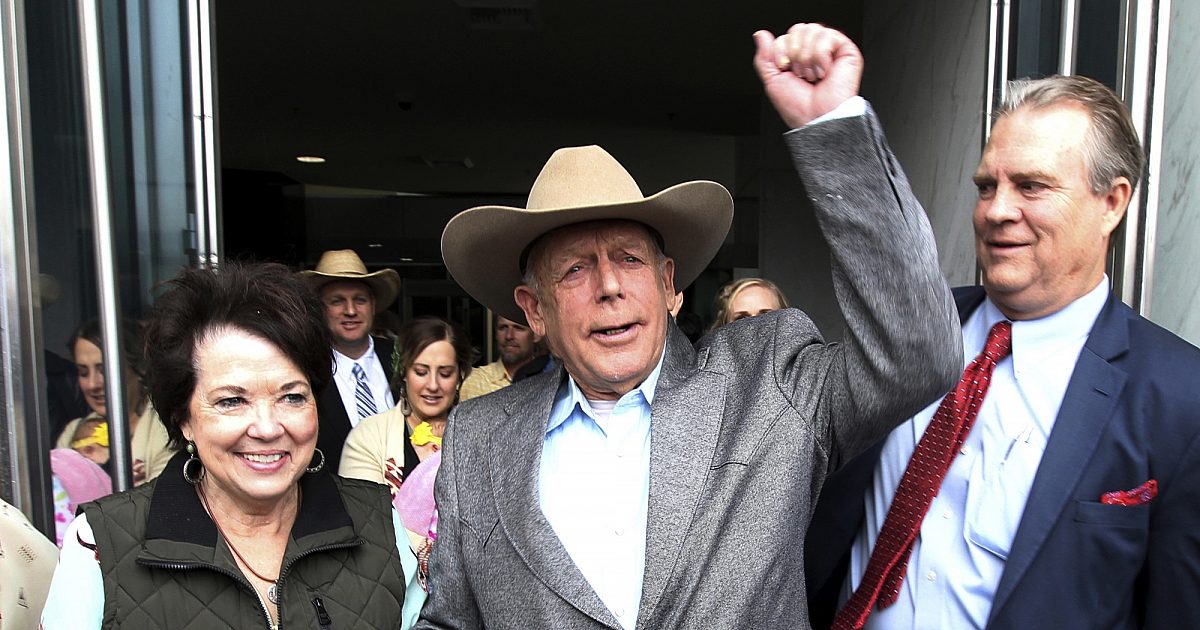 Charges dismissed against activist ranching family | WORLD