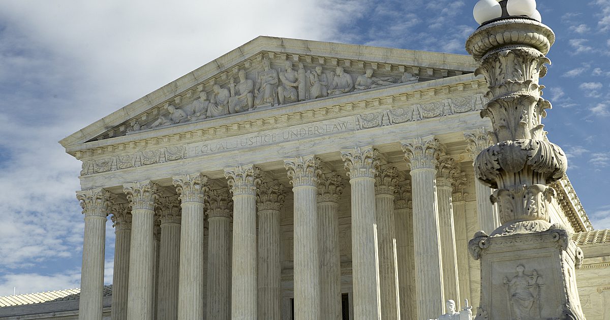 SCOTUS says Trump can fire FTC commissioner | WORLD