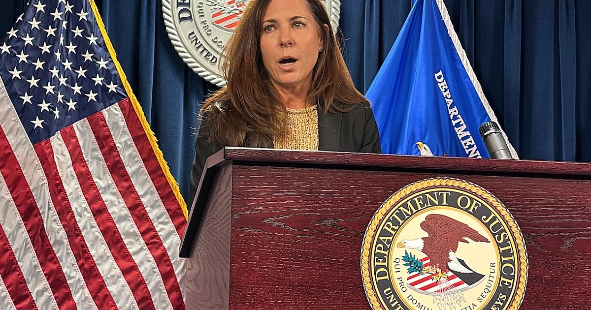 Shop owners accused of SNAP fraud, selling donated food | WORLD