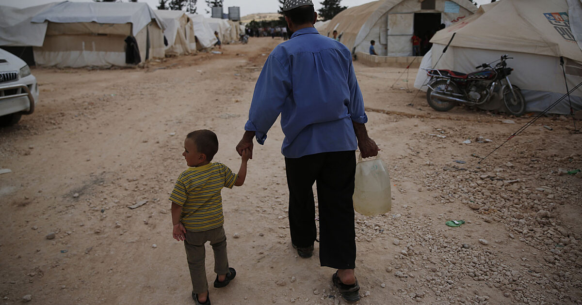 Record 71 million people displaced within their countries | WORLD