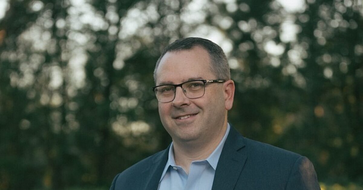 Timothy Head | WORLD