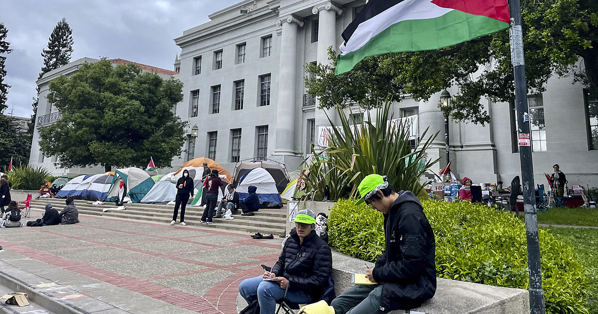 Patriots team owner pulls Columbia funding as anti-Semitic… | WORLD