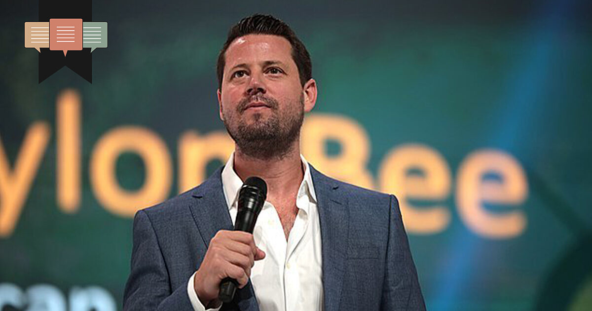 Joe Rogan receives a pro-life masterclass | WORLD