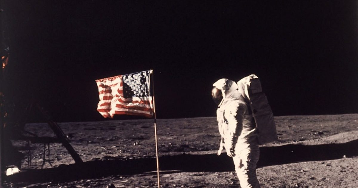 Communion on the moon | WORLD