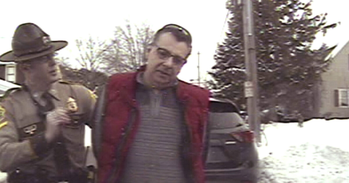 Man arrested for obscene hand gesture gets $175,000 payout | WORLD