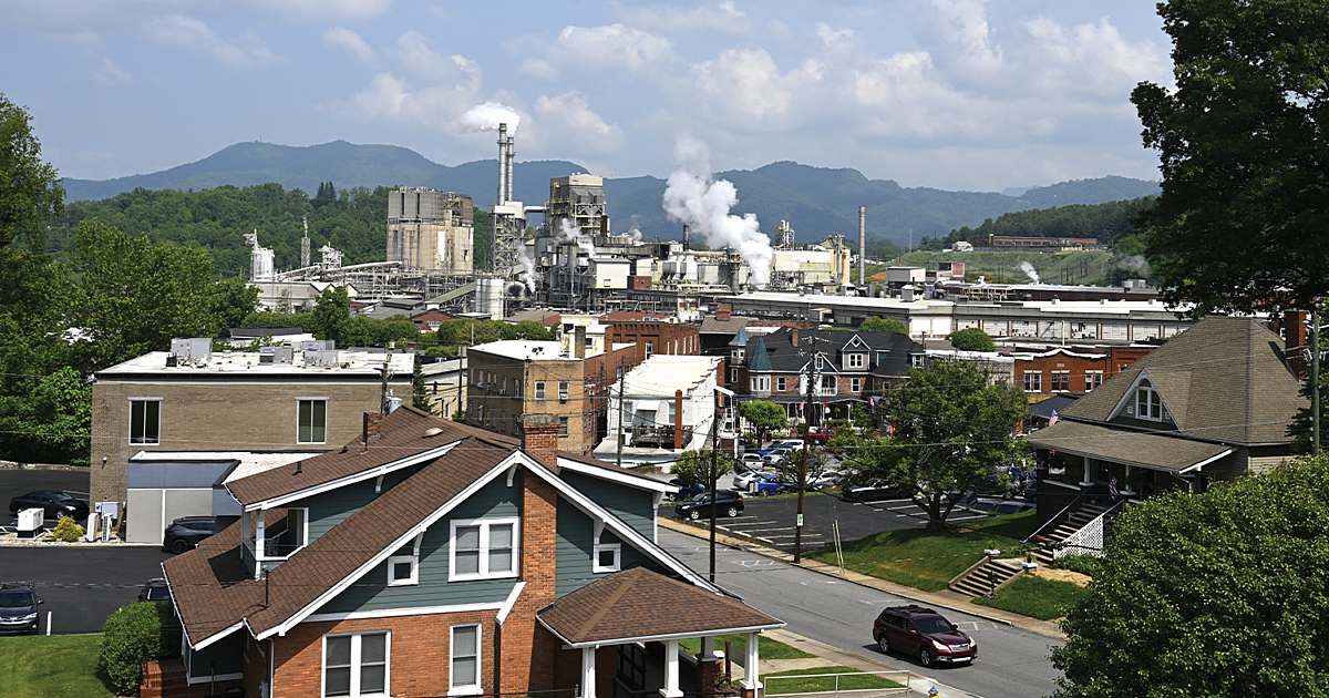 North Carolina milltown reeling after industry implodes | WORLD