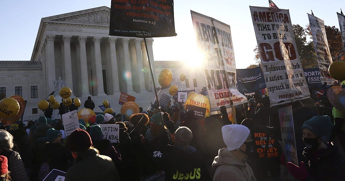 Supreme Court weighs “Dobbs v. Jackson” abortion case | WORLD