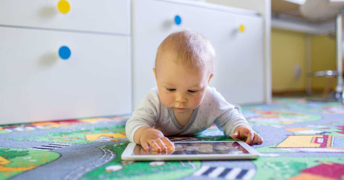 Infant screen time may have long-term negative effects | WORLD