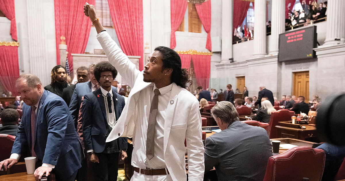 Bullhorn politics | WORLD