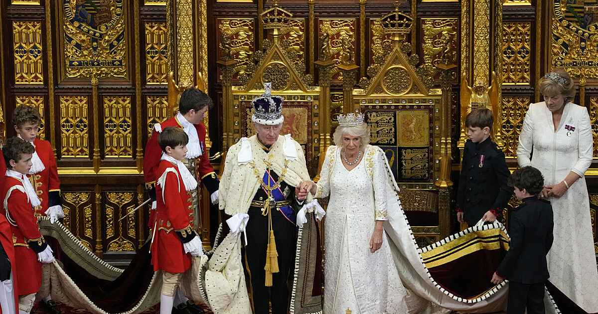 Charles III condemns Hamas in first speech to open Parliament | WORLD