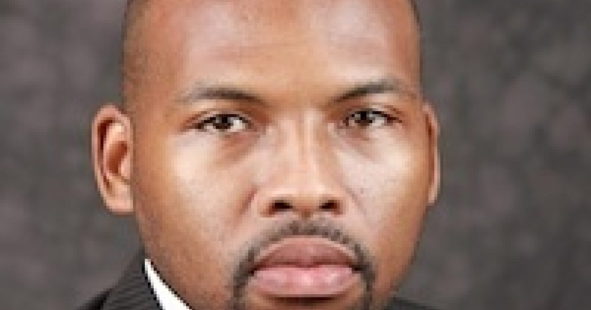 "Stomp on Jesus" prof claims faith, flees death threats | WORLD