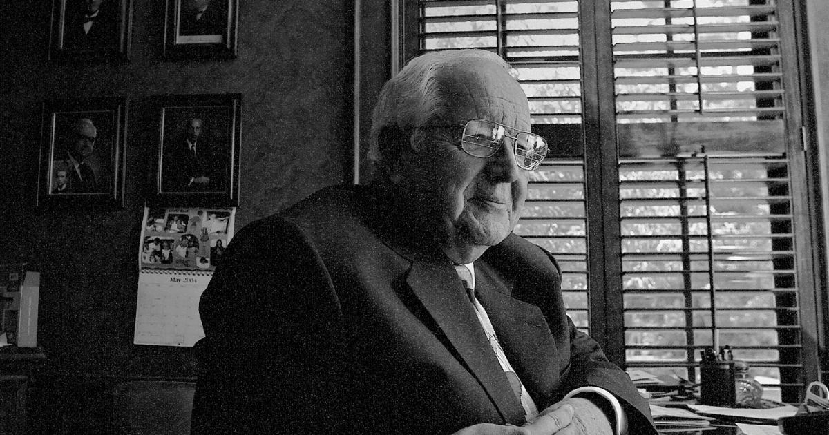 Beyond the Billy Graham rule | WORLD