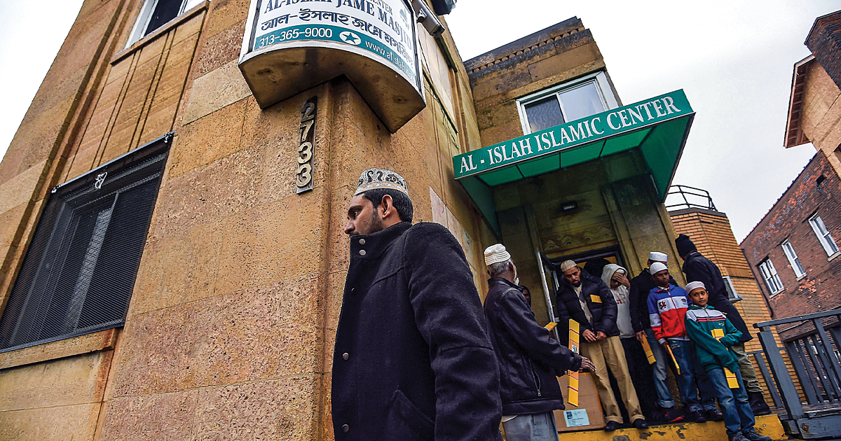 Weighing sacrificial rites | WORLD