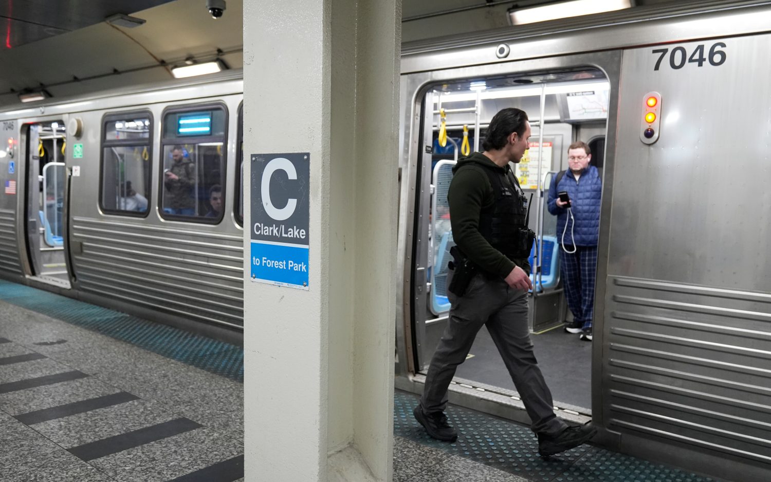 Chicago train attack suspect charged with burning young woman | WORLD