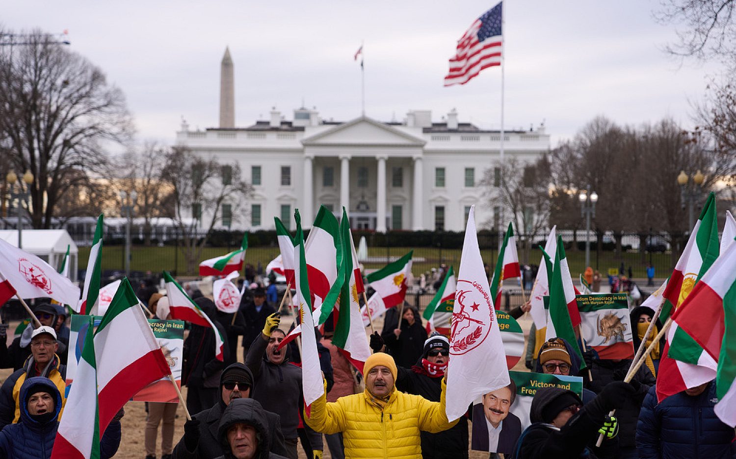 Trump threatens U.S. action to protect Iranian demonstrators | WORLD