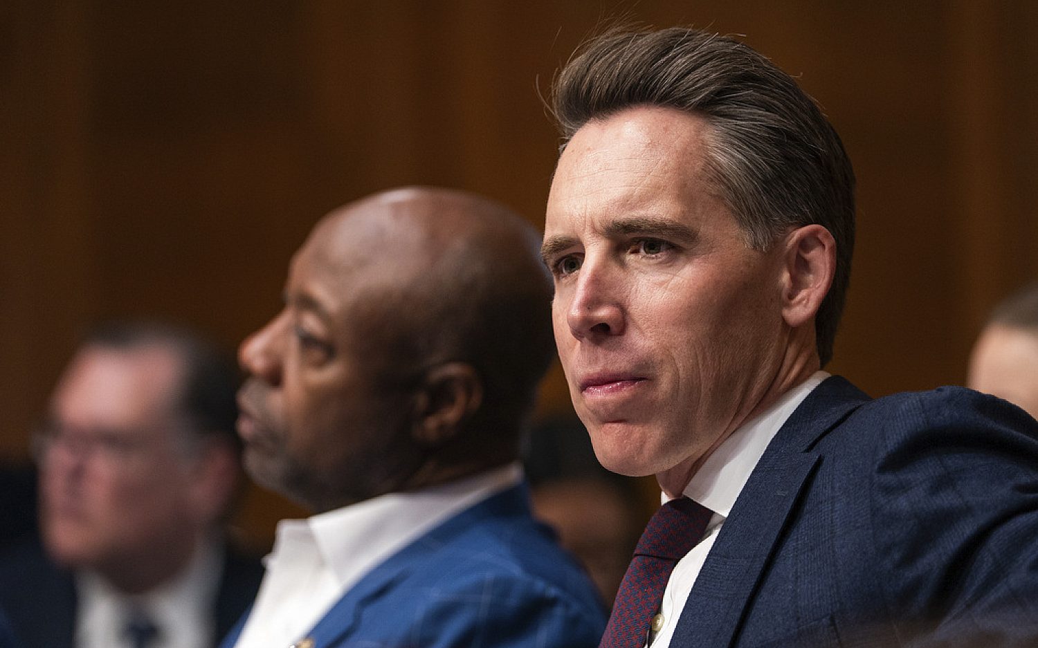 Sen. Josh Hawley “disappointed” after briefing with FDA… | WORLD